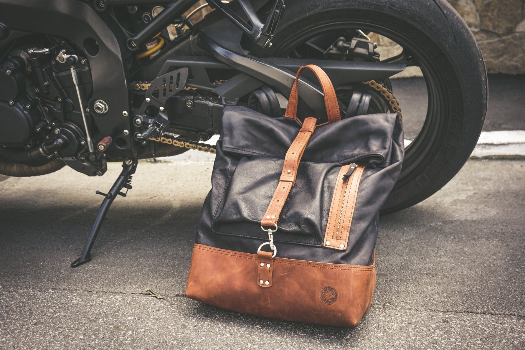 Motorcycle leather backpack, Best leather rucksack for men and women ...