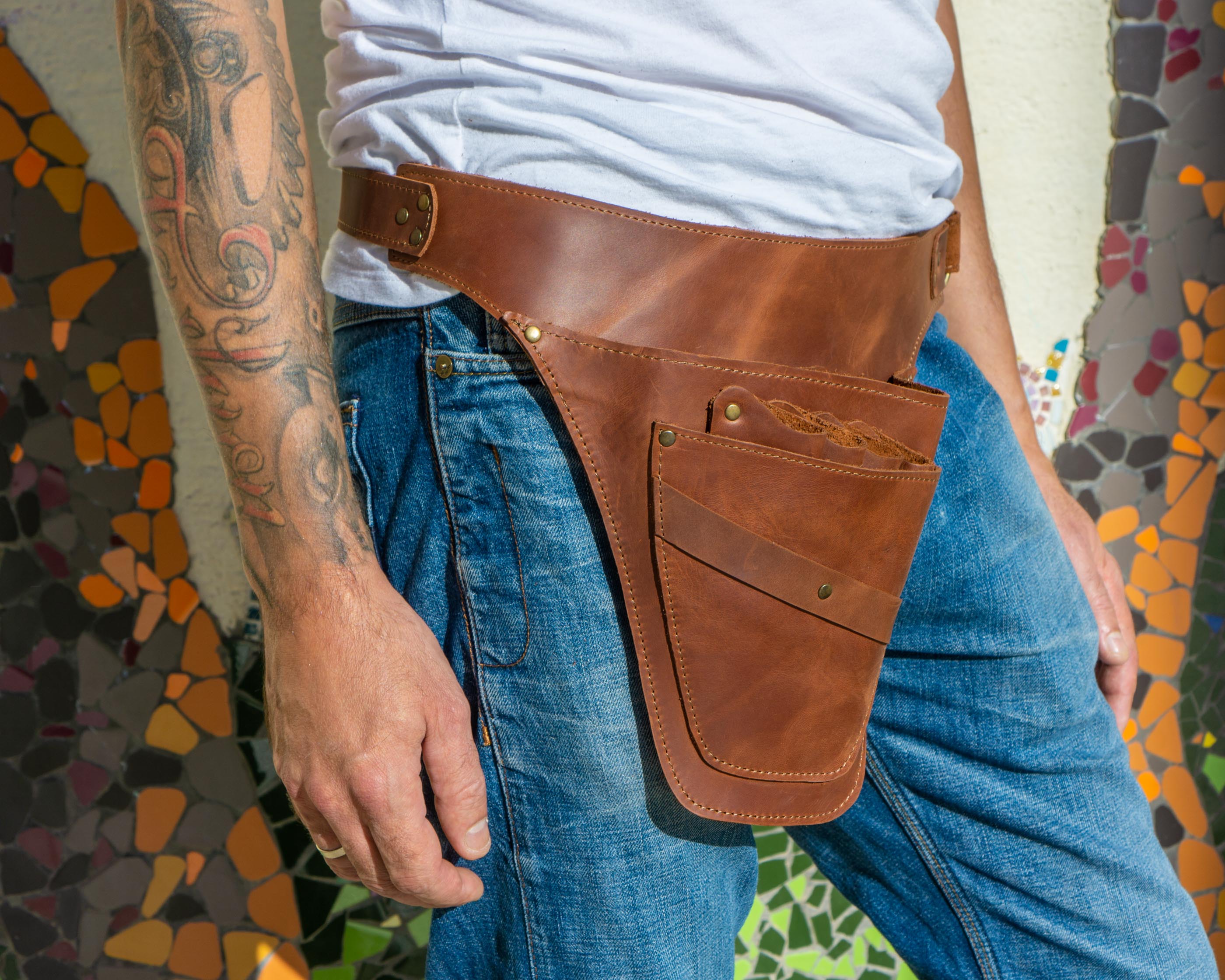 Leather tool belt | Florist tool belt, Hairdressing tool belt, Scissor ...